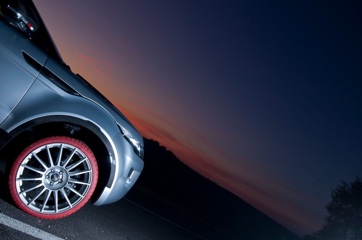 製品情報 - Superturismo LM - OZ Racing