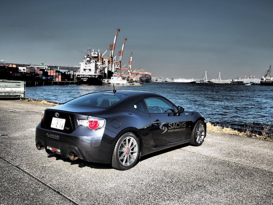 製品情報 - Formula HLT 5H - OZ Racing